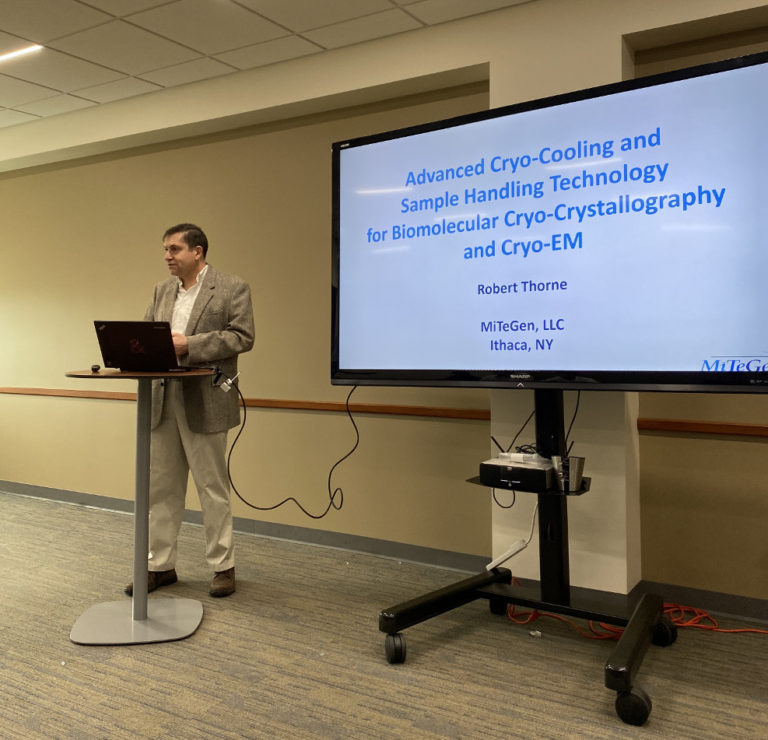 Advanced Cryo-Cooling and Sample Handling Technology for Biomolecular ...